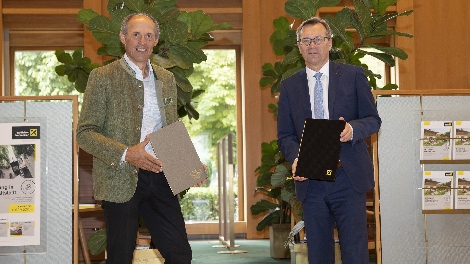 SLTG verlängert Kooperation mit Raiffeisen Salzburg - SalzburgerLand ...